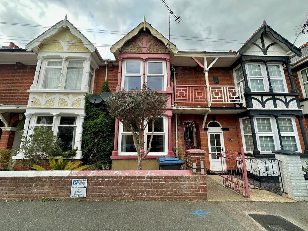 Middle Deal Road, Deal, Kent, CT14 3 bed terraced house for sale - £350,000