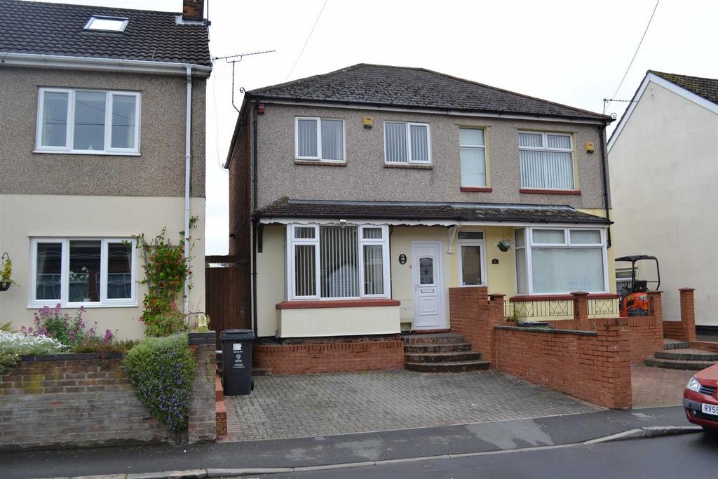St. Philips Road, Upper Stratton... 3 bed semi-detached house - £1,300 ...