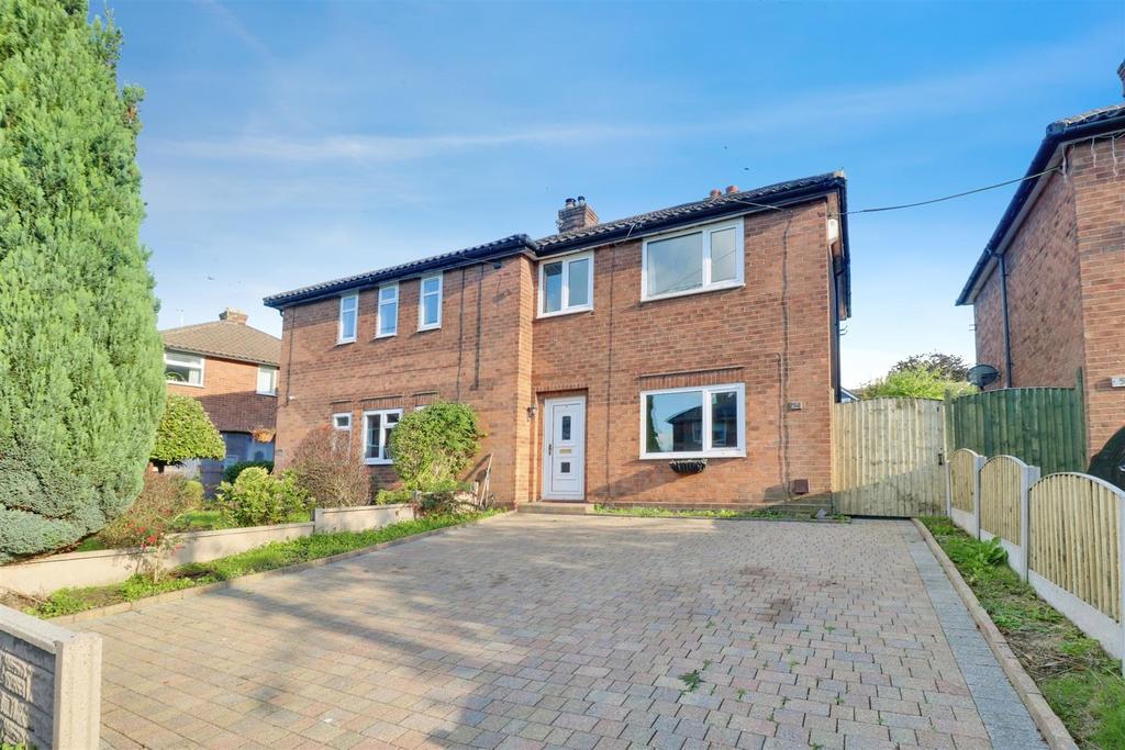 Coronation Avenue, Alsager 3 bed semi-detached house - £220,000