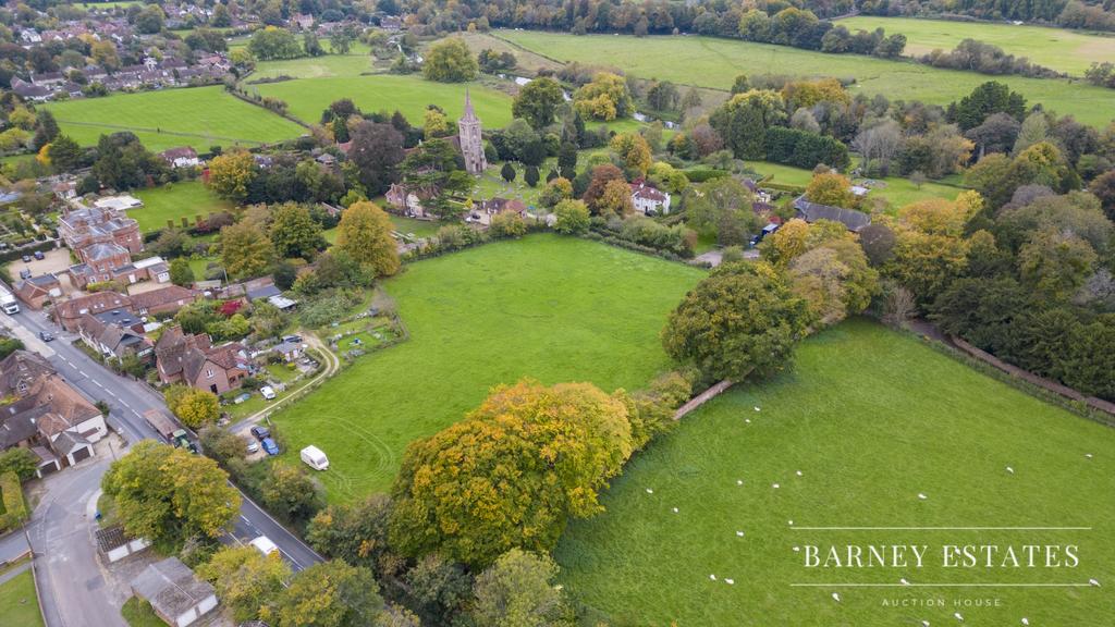 Church Road, Twyford, SO21 Land - £250,000