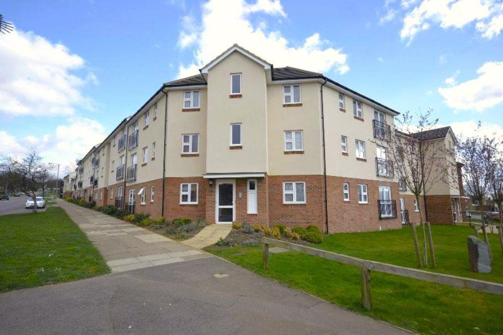 Gray Court, Stevenage 2 bed apartment - £1,450 pcm (£335 pw)
