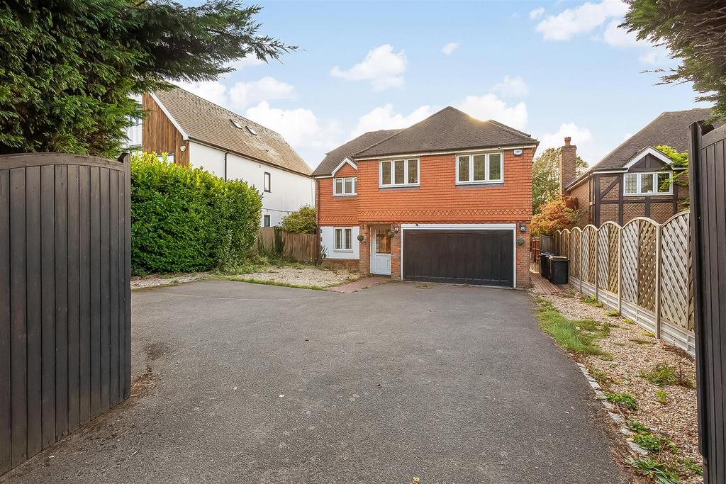 Smitham Bottom Lane, Purley CR8 5 bed detached house for sale - £950,000