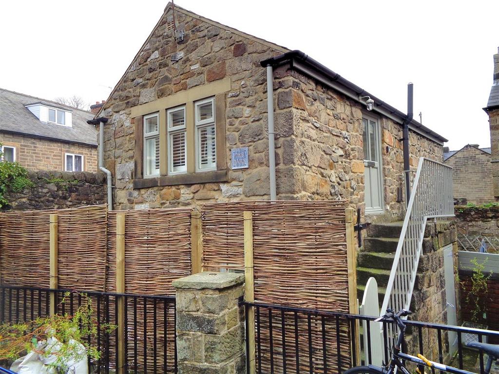 The Barn, 71b Matlock Green, Matlock... 1 bed cottage - £700 pcm (£162 pw)