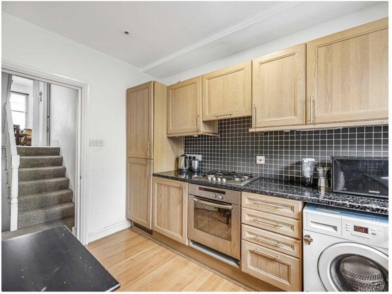 Ifield Road, London, SW10 3 bed house to rent - £4,800 pcm (£1,108 pw)