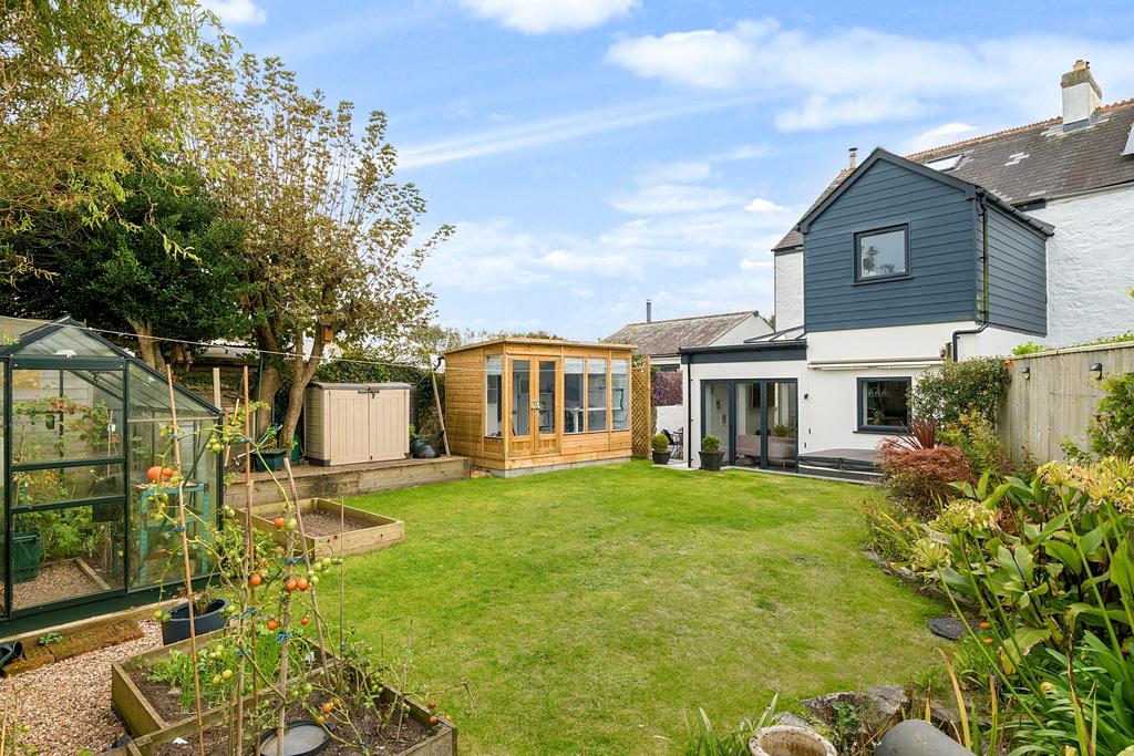 Treeve Lane, Connor Downs, Hayle, TR27 4 bed terraced house for sale ...