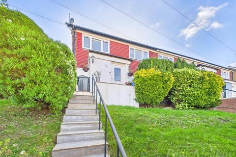 Terraced Houses To Rent In Cr0 0 | OnTheMarket