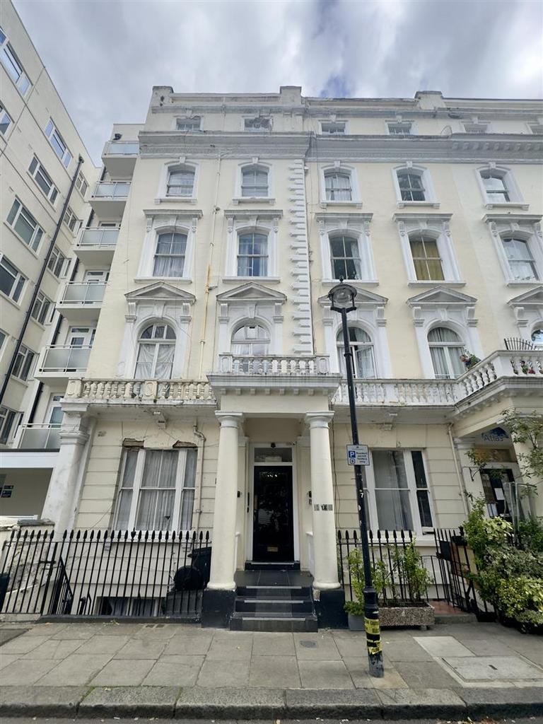 Talbot Square, London Studio - £1,600 pcm (£369 pw)