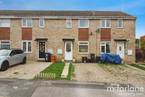 Wakefield Close, Swindon SN5 2 bed semi-detached house to rent - £1,150 pcm (£265 pw)