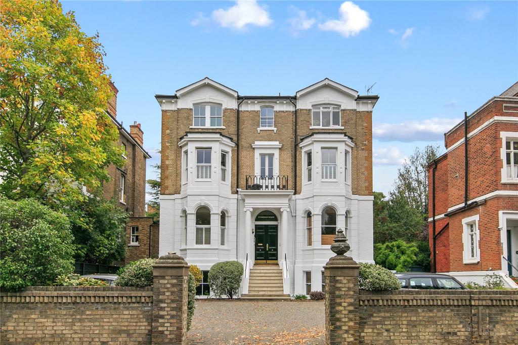 Queens Road, Richmond, Surrey, TW10 1 bed apartment to rent - £2,250 ...