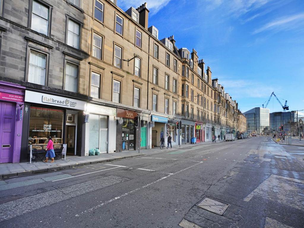 Haymarket Terrace, 2 bed flat - £1,575 pcm (£363 pw)