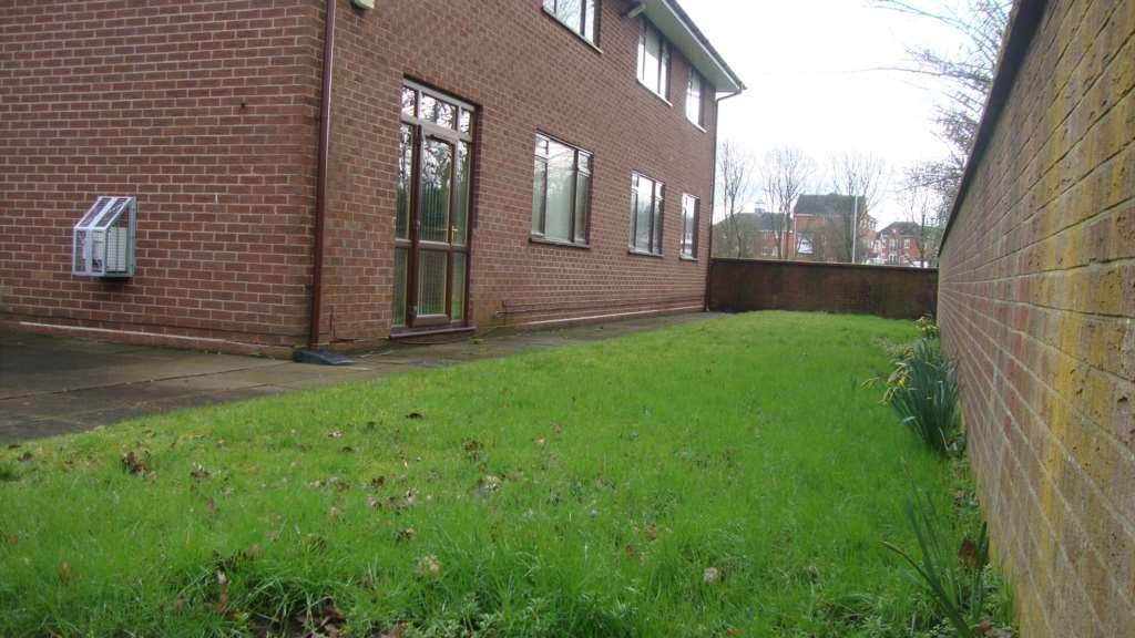 Wolverhampton Road, Wolverhampton WV10 1 bed in a house share - £445 ...