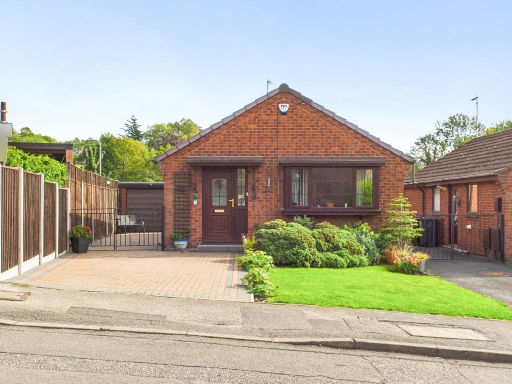 Yew Tree Lane, Gedling, Nottingham 2 bed detached bungalow for sale - £ ...