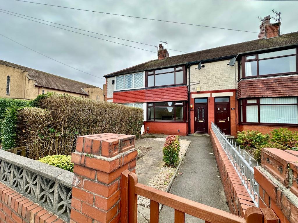 Common Edge Road, Blackpool, FY4 2 bed terraced house - £750 pcm (£173 pw)