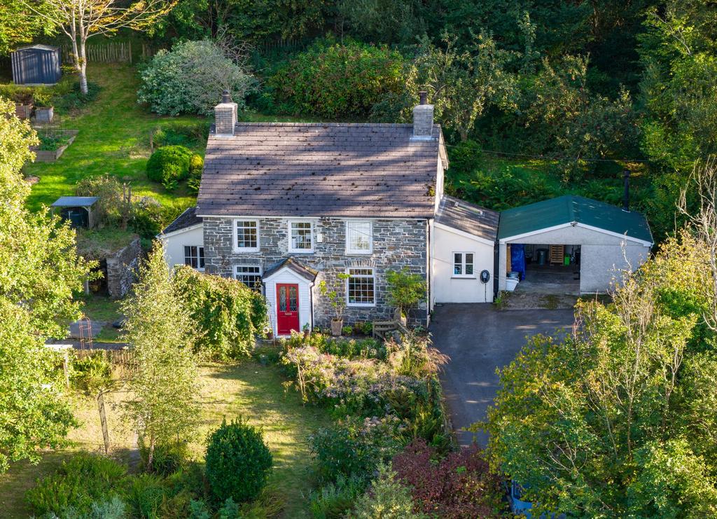 Llangwyryfon, Aberystwyth, SY23 3 bed detached house - £450,000