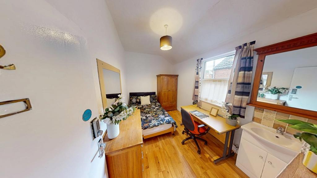 122 Portland Road, Nottingham 8 bed terraced house to rent - £5,027 pcm ...