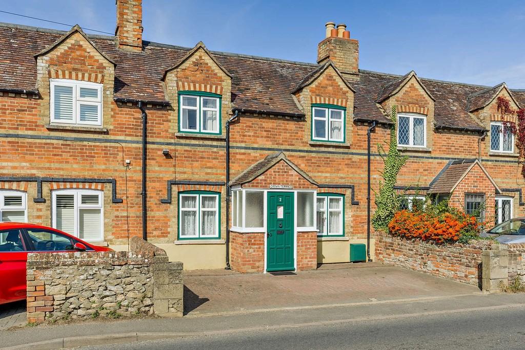 Crown Terrace, Oxford OX44 3 bed terraced house for sale - £300,000