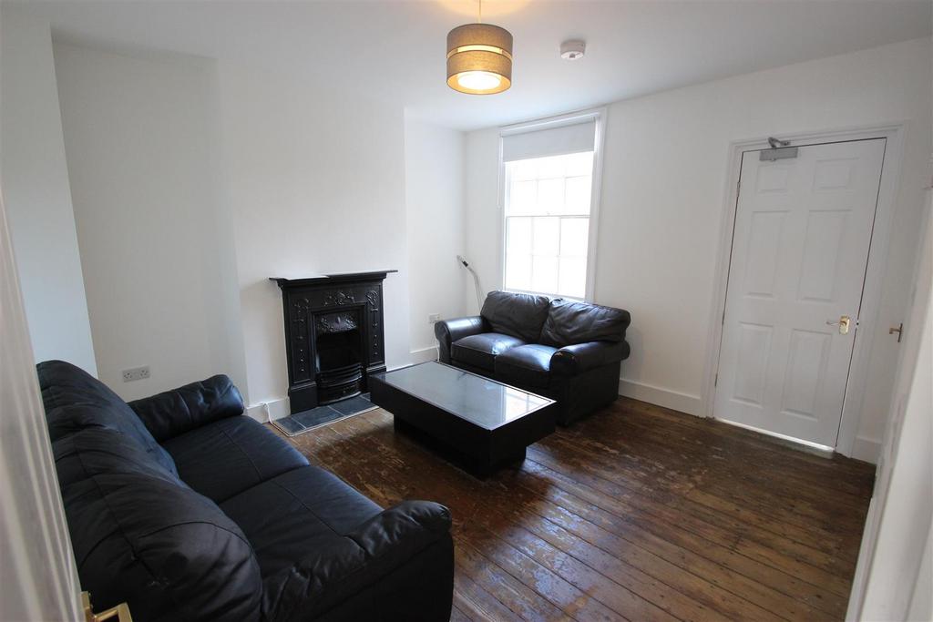 45 Essex StreetOxford 5 bed house - £4,140 pcm (£955 pw)