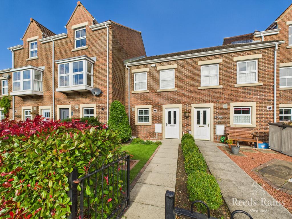 Edward Kitching Terrace... 2 bed terraced house - £200,000