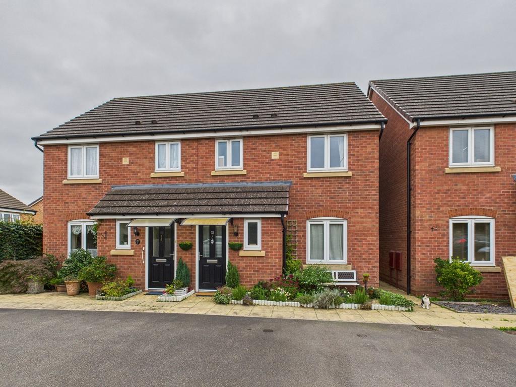 Cordwainers Lane, Ross-on-Wye HR9 3 bed semi-detached house for sale ...