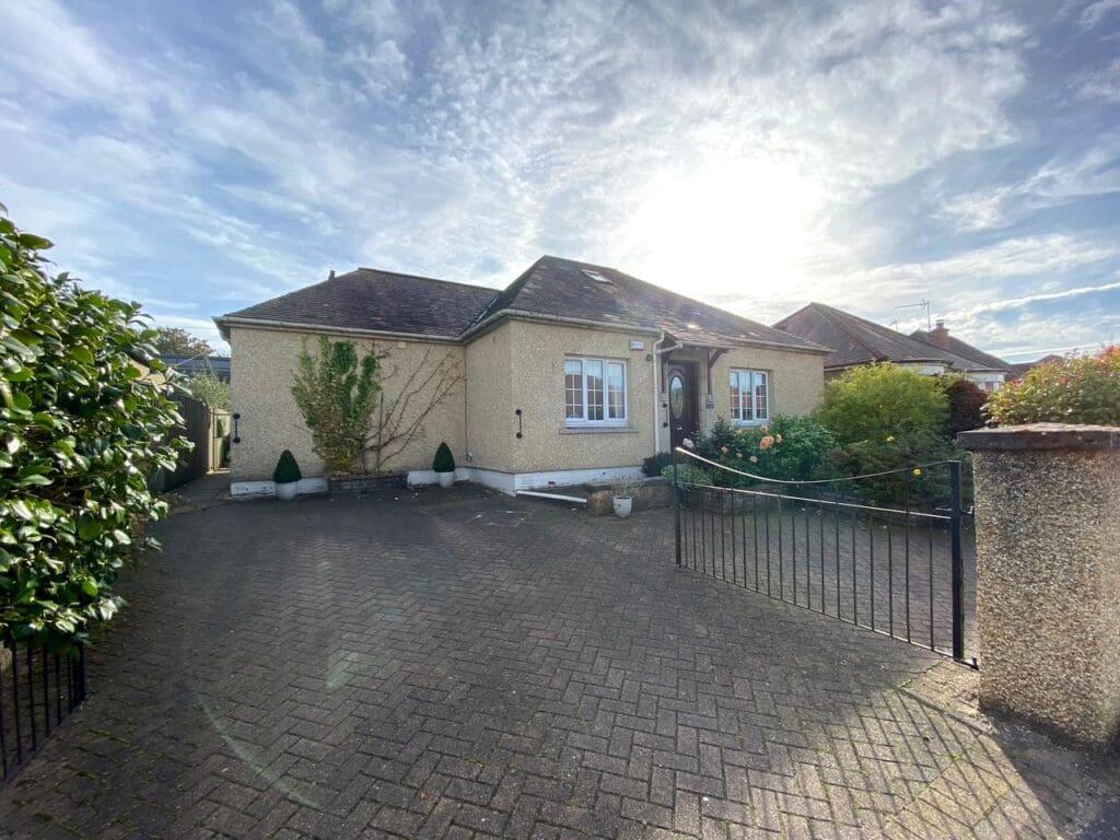 Muirpark Road, Kinross KY13 4 bed detached bungalow - £310,000