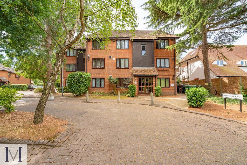 Acorn Grove, Hayes UB3 Studio - £1,250 pcm (£288 pw)