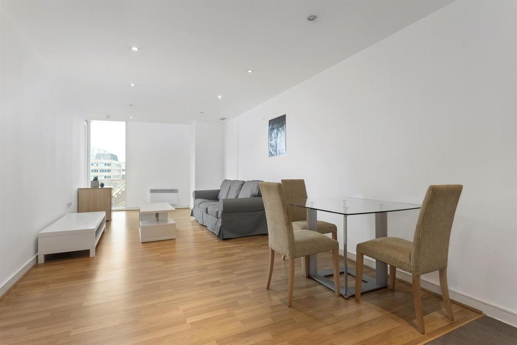 9 Albert Embankment, Vauxhall... 1 bed flat - £2,275 pcm (£525 pw)