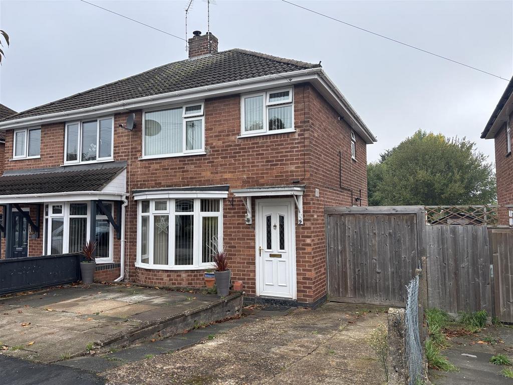 Ledwell Drive, Glenfield, Leicester 3 bed semi-detached house for sale ...