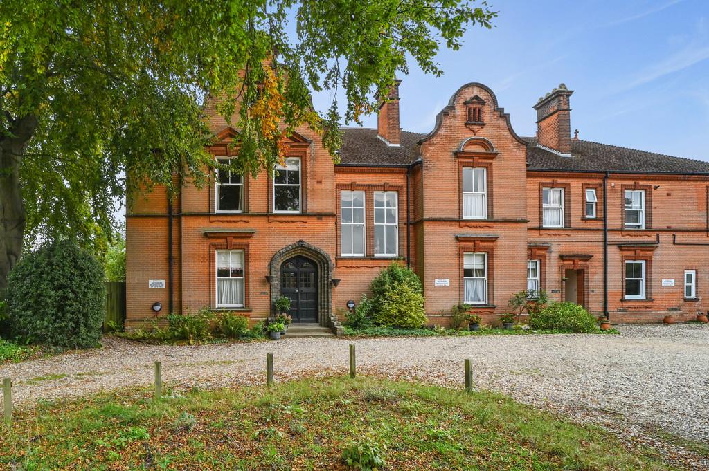 Park Road, Ipswich 2 bed apartment - £290,000