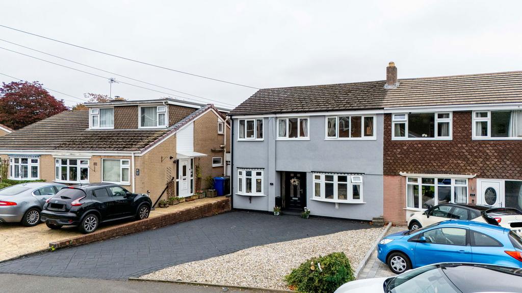 Rowan Road, Cannock WS11 4 bed semi-detached house - £310,000