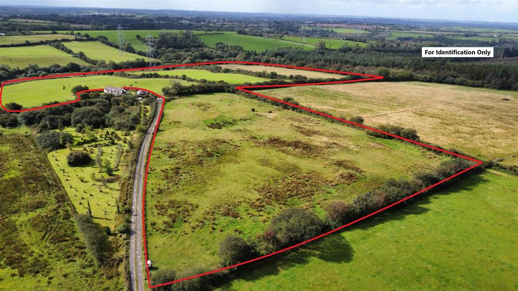 Ludchurch Land - £390,000