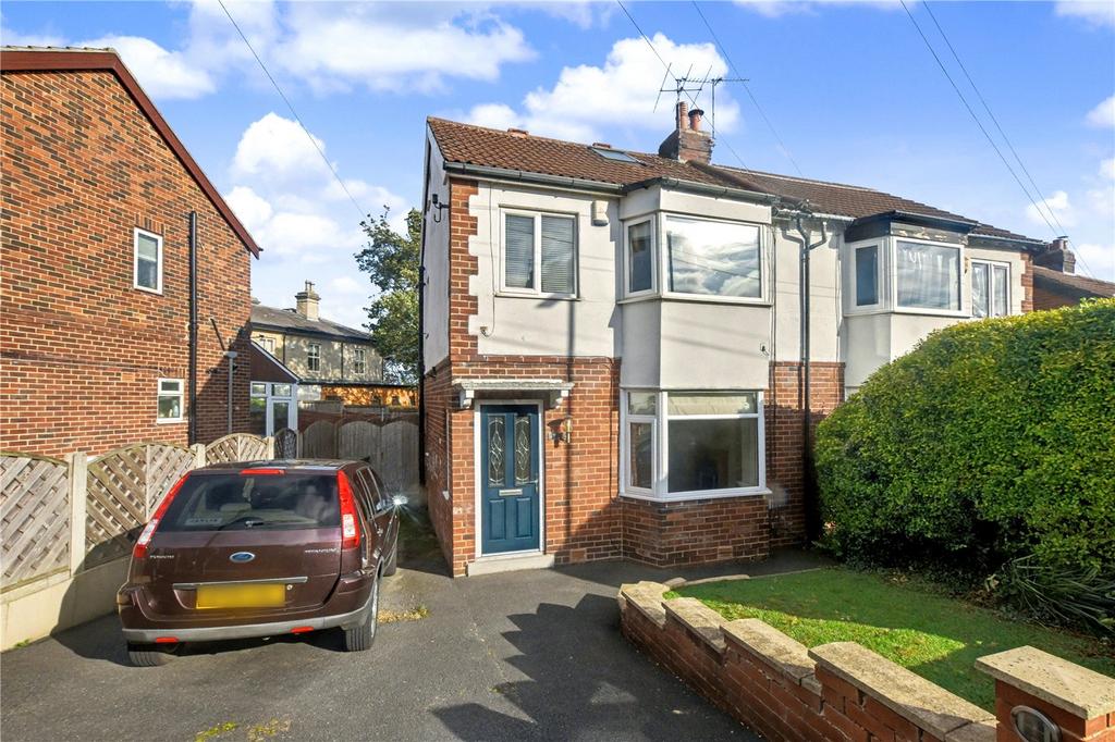 Hawthorn Grove, Leeds, West Yorkshire 3 bed semi-detached house - £239,950