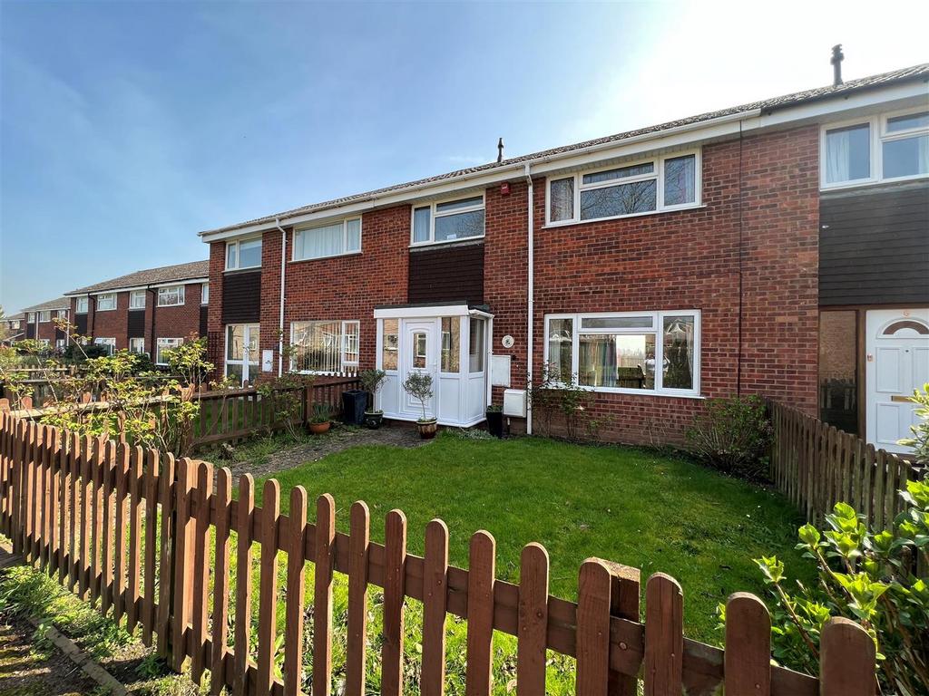 Clover Way, Malvern 3 bed terraced house - £975 pcm (£225 pw)