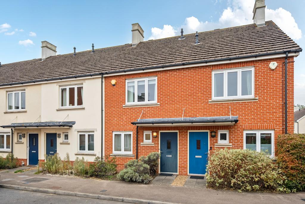 WOKING 2 bed terraced house for sale - £400,000