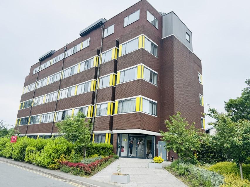 Union Road, Solihull B91 1 bed apartment - £995 pcm (£230 pw)