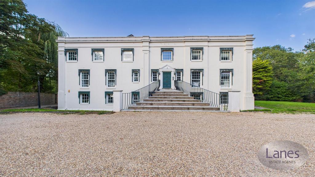 Temple House, Old Park Ride, EN7 2 bed apartment - £425,000