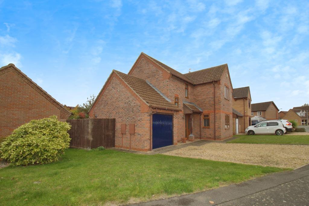 Barleyfield, Langtoft, PE6 9RF 3 bed detached house - £315,000