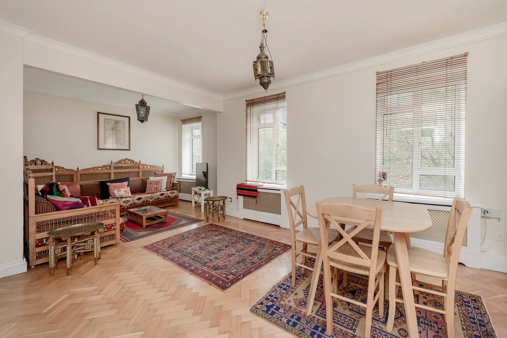 Chelsea Manor Court, Chelsea Manor... 3 bed flat - £3,250 pcm (£750 pw)