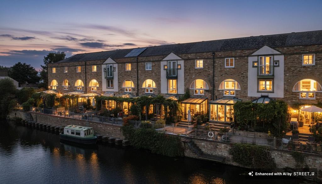 River Terrace, St. Neots PE19 3 bed property - £1,750 pcm (£404 pw)