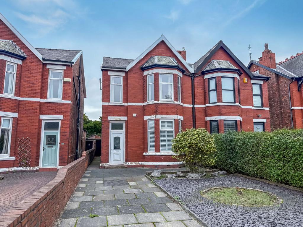 Wennington Road, Southport PR9 3 bed semi-detached house - £220,000