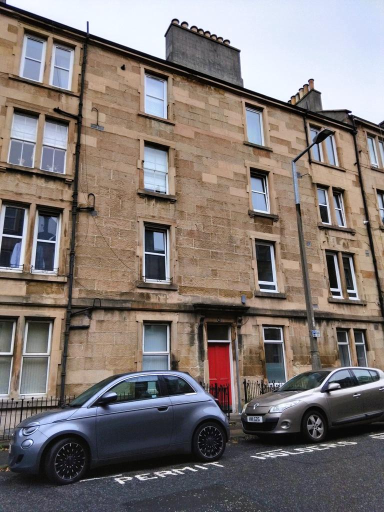 Bryson Road, Edinburgh, EH11 1 bed flat - £995 pcm (£230 pw)