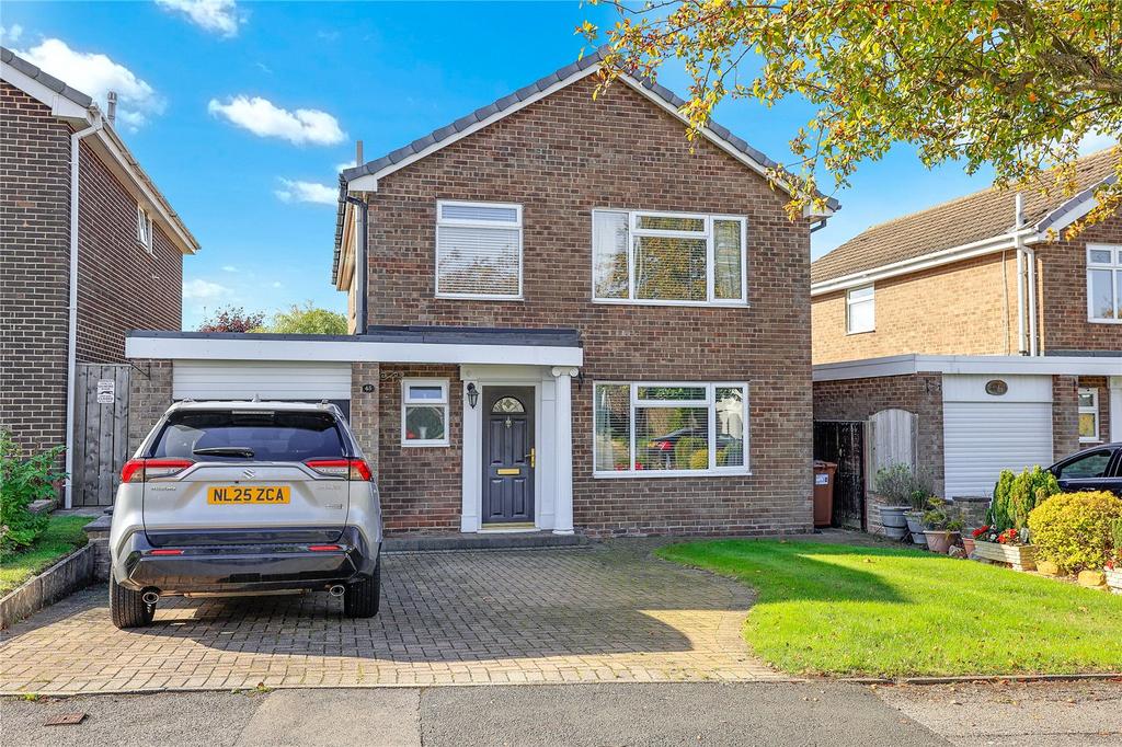 Mallowdale, Nunthorpe 4 bed detached house - £245,000