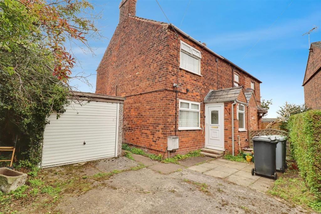 Waterloo Road, Haslington 2 bed semi-detached house - £145,000