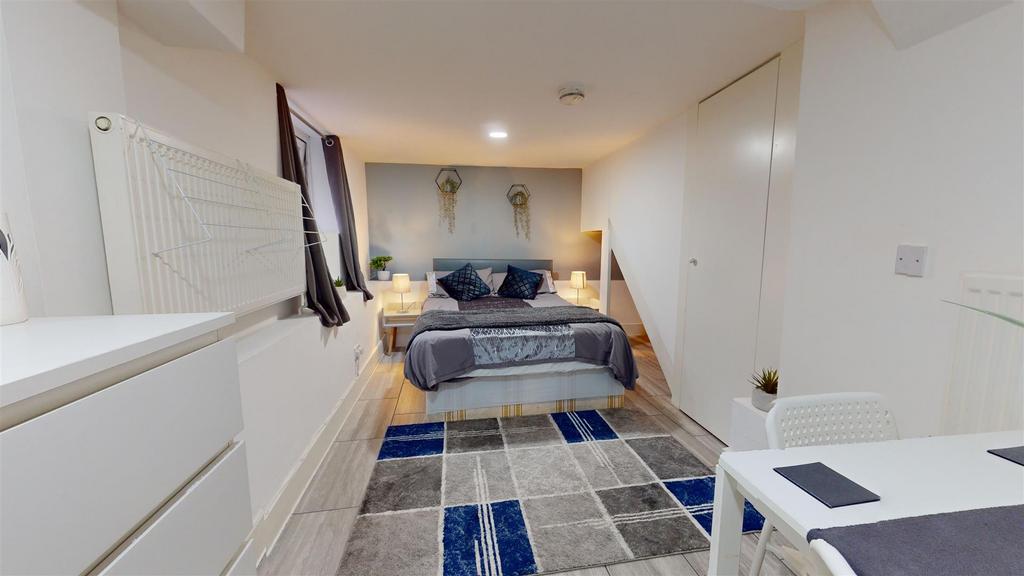 Lancaster Road, London NW10 1 bed flat - £1,120 pcm (£258 pw)