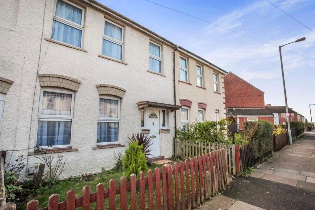 Tower Road Luton LU2 0JN 3 bed terraced house - £1,625 pcm (£375 pw)