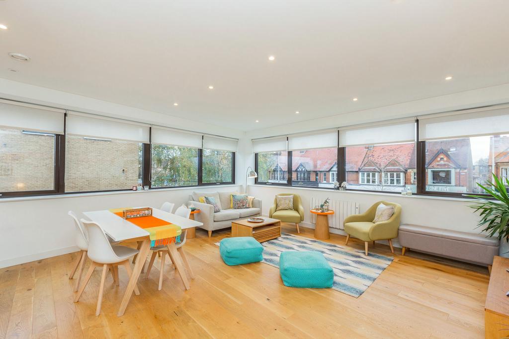 Banbury Road, Oxford, Oxfordshire, OX2 2 bed flat - £2,800 pcm (£646 pw)
