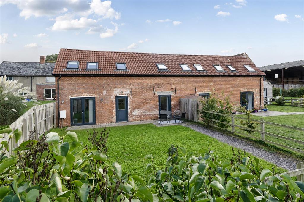 East Strete Farm, Whimple, Exeter 2 bed terraced house - £1,000 pcm (£ ...