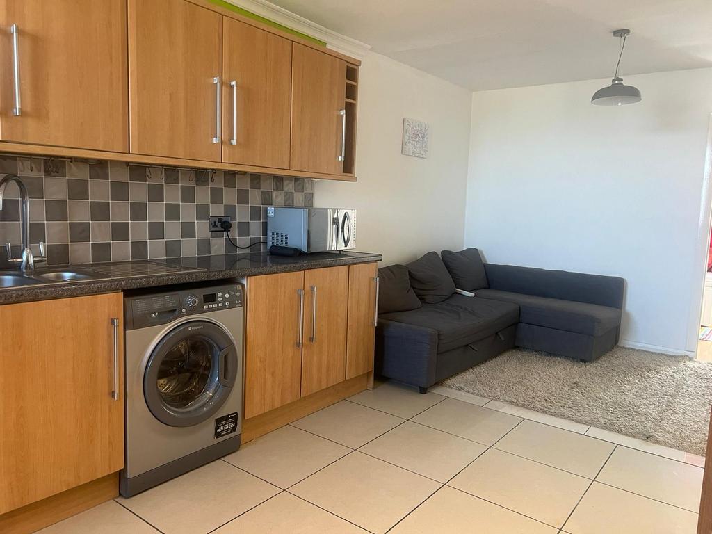 Symington House, SE1 3 bed flat - £2,600 pcm (£600 pw)