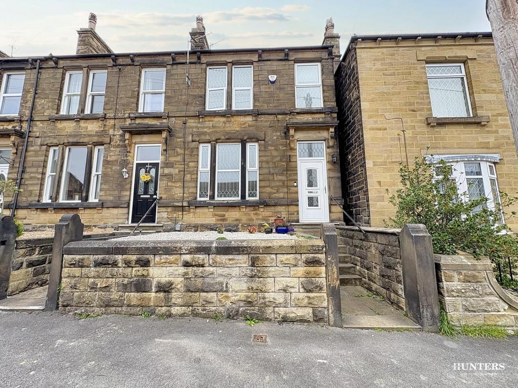 Belle Vue Street, Healey Batley 3 bed end of terrace house - £220,000