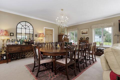 Houses for sale in Broadway, Worcestershire | OnTheMarket