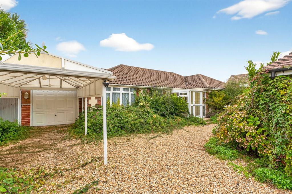 Onslow Drive, Ferring, Worthing, West... 3 bed bungalow for sale - £475,000